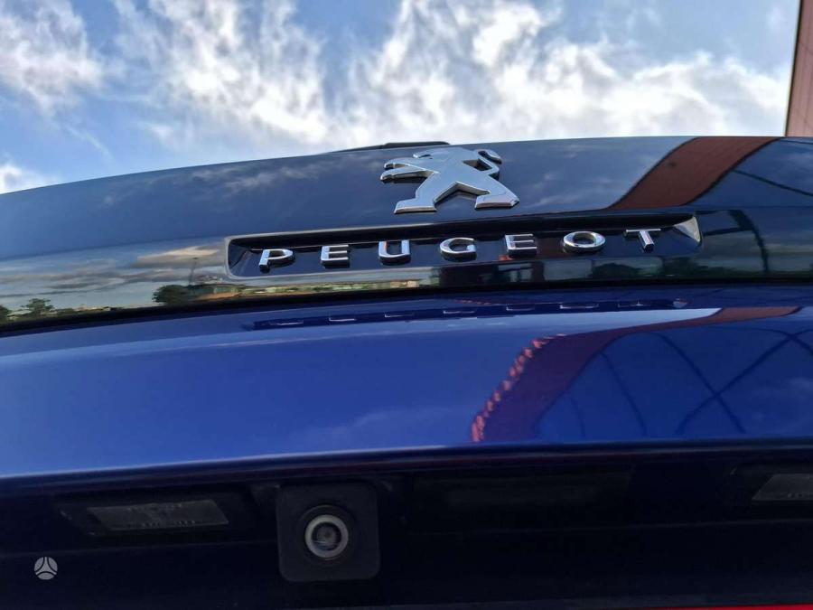 Blue Peugeot 3008 2019 in Utena, with an engine capacity of 1.50 L and mileage of 141 thousand km for 14950 €, photo 16 on AUTOMOTO.COM.LV