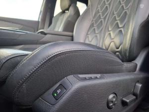 Blue Peugeot 3008 2019 in Utena, with an engine capacity of 1.50 L and mileage of 141 thousand km for 14950 €, photo 24 on AUTOMOTO.COM.LV