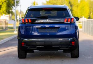 Blue Peugeot 3008 2020 in Jelgava, with an engine capacity of 1.20 L and mileage of 124 thousand km for 11200 €, photo 6 on AUTOMOTO.COM.LV