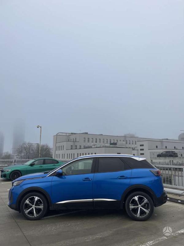 Blue Peugeot 3008 2021 in Vilnius, with an engine capacity of 1.50 L and mileage of 133 thousand km for 18271 €, photo 7 on AUTOMOTO.COM.LV