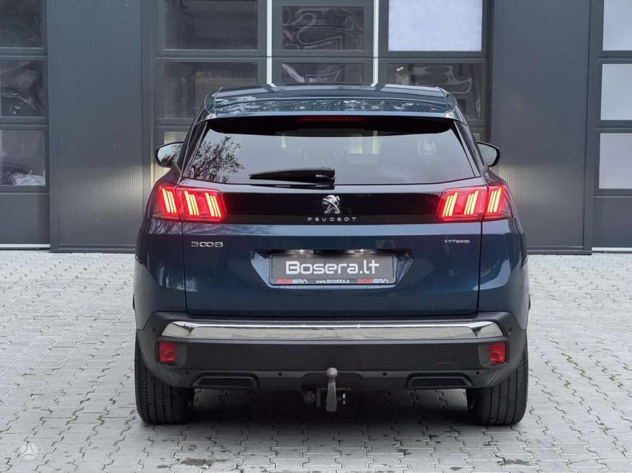 Blue Peugeot 3008 2021 in Siauliai, with an engine capacity of 1.60 L and mileage of 179 thousand km for 16990 €, photo 6 on AUTOMOTO.COM.LV