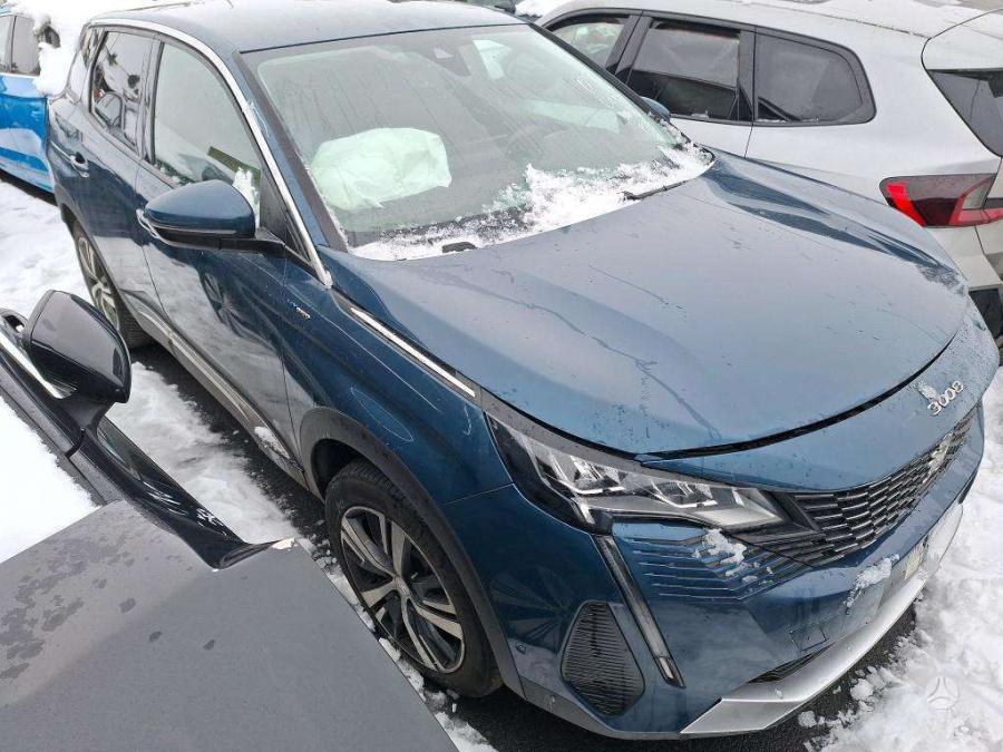 Zils Peugeot 3008 2021 Viļņa, ar dzinēja tilpumu 1.60 L un nobraukumu 142 tūkst. km par 9900 €, foto 2 vietnē AUTOMOTO.COM.LV