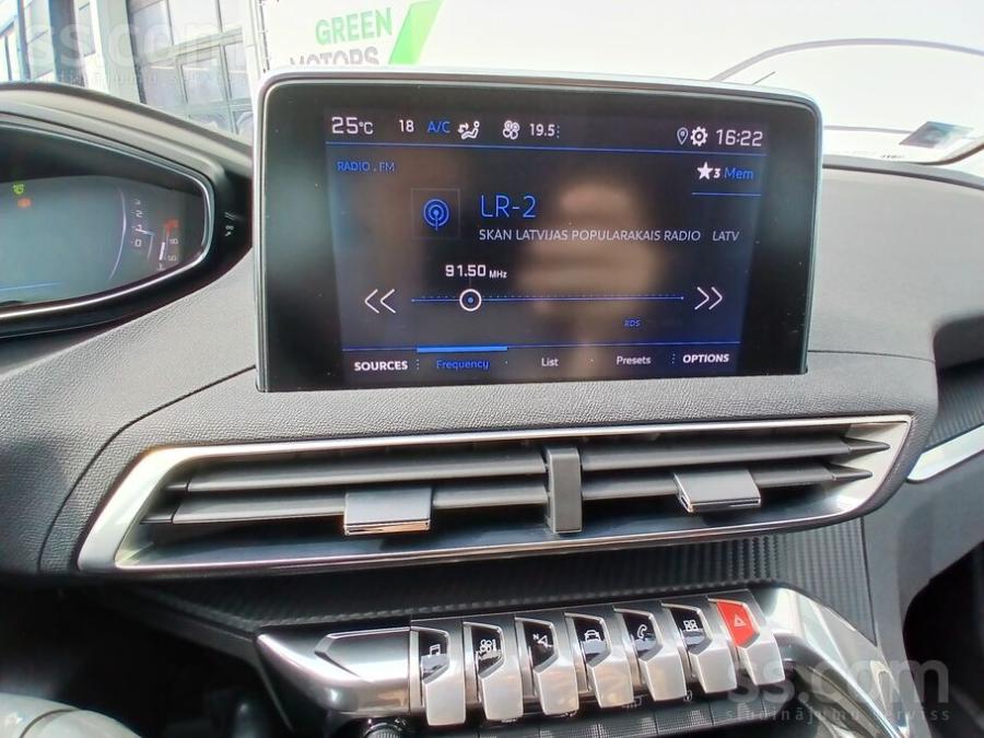 Blue Peugeot 3008 2021 in Riga, with an engine capacity of 1.20 L and mileage of 64 thousand km for 19800 €, photo 24 on AUTOMOTO.COM.LV