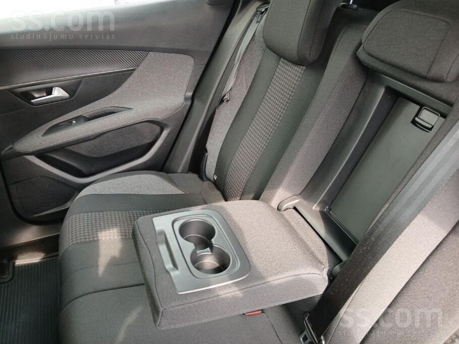 Blue Peugeot 3008 2021 in Riga, with an engine capacity of 1.20 L and mileage of 64 thousand km for 19800 €, photo 29 on AUTOMOTO.COM.LV