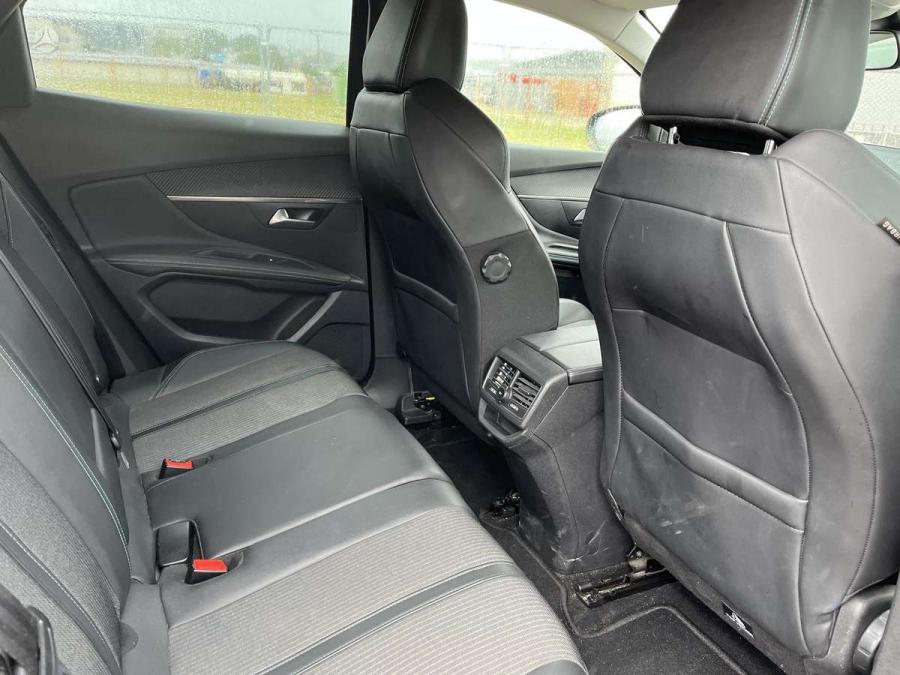 Blue Peugeot 3008 2021 in Vilnius, with an engine capacity of 1.50 L and mileage of 152 thousand km for 13673 €, photo 10 on AUTOMOTO.COM.LV