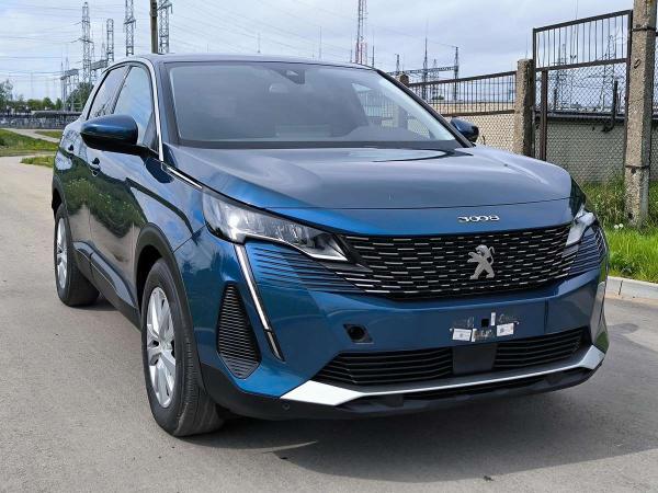 Blue Peugeot 3008 2021 in Siauliai, with an engine capacity of 1.50 L and mileage of 188 thousand km for 14700 €, photo 1 on AUTOMOTO.COM.LV