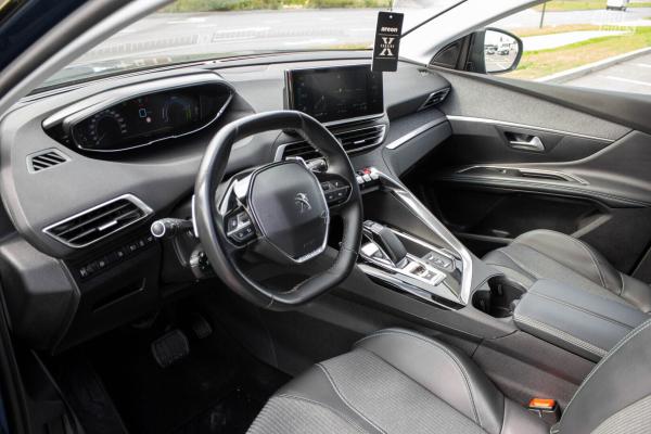 Blue Peugeot 3008 2021 in Kaunas, with an engine capacity of 1.60 L and mileage of 86 thousand km for 16300 €, photo 7 on AUTOMOTO.COM.LV
