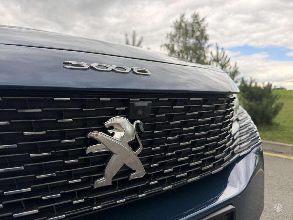 Blue Peugeot 3008 2021 in Kaunas, with an engine capacity of 1.20 L and mileage of 155 thousand km for 13700 €, photo 5 on AUTOMOTO.COM.LV