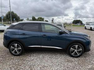 Blue Peugeot 3008 2021 in Marijampole, with an engine capacity of 1.60 L and mileage of 113 thousand km for 16995 €, photo 5 on AUTOMOTO.COM.LV