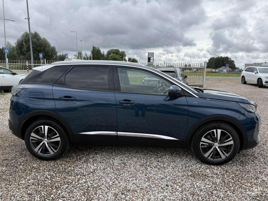 Blue Peugeot 3008 2021 in Marijampole, with an engine capacity of 1.60 L and mileage of 113 thousand km for 16995 €, photo 5 on AUTOMOTO.COM.LV