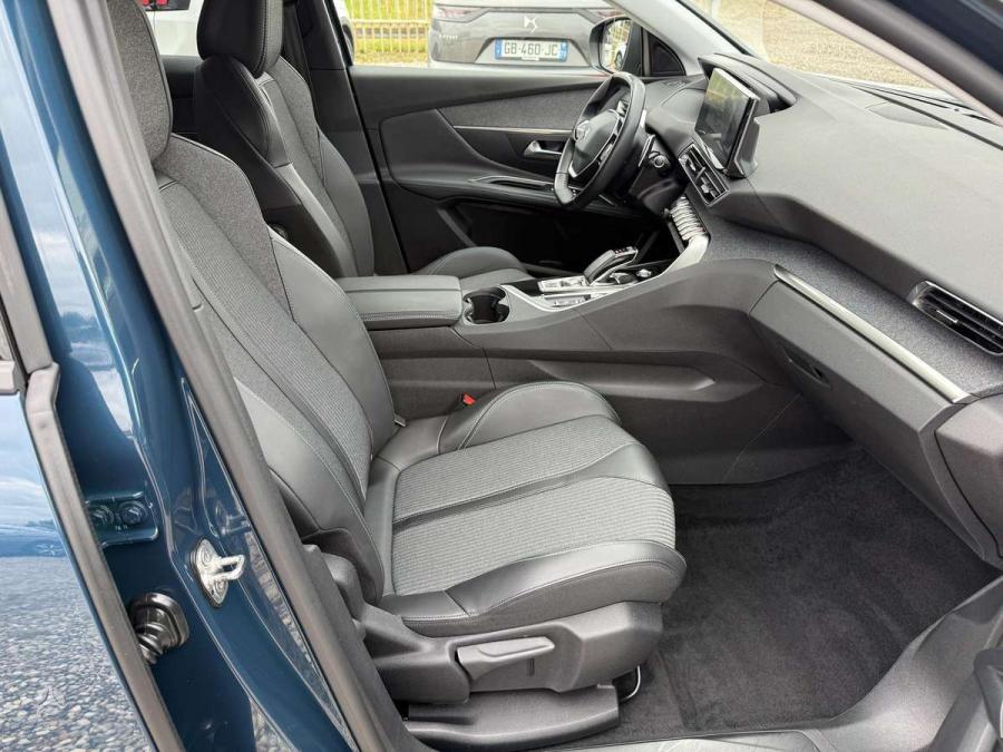 Blue Peugeot 3008 2021 in Marijampole, with an engine capacity of 1.60 L and mileage of 113 thousand km for 16995 €, photo 22 on AUTOMOTO.COM.LV