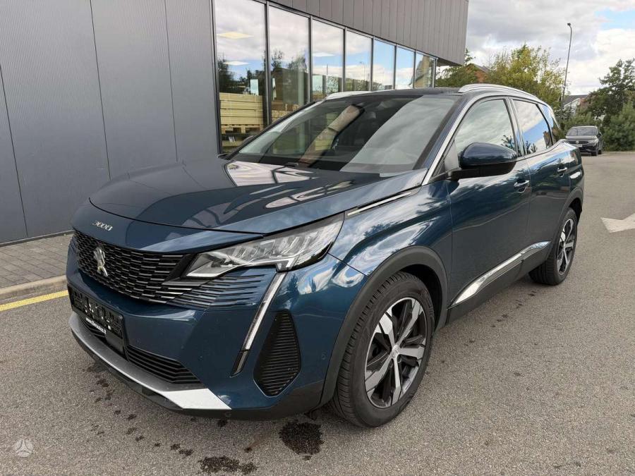 Blue Peugeot 3008 2021 in Kaunas, with an engine capacity of 1.20 L and mileage of 155 thousand km for 13800 €, photo 1 on AUTOMOTO.COM.LV