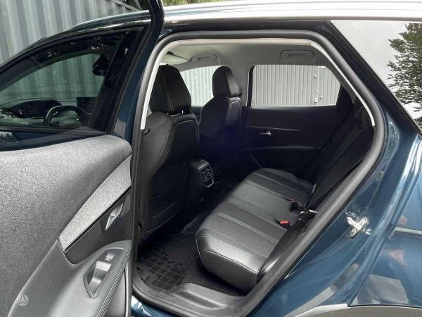 Blue Peugeot 3008 2021 in Vilnius, with an engine capacity of 1.20 L and mileage of 195 thousand km for 11900 €, photo 7 on AUTOMOTO.COM.LV