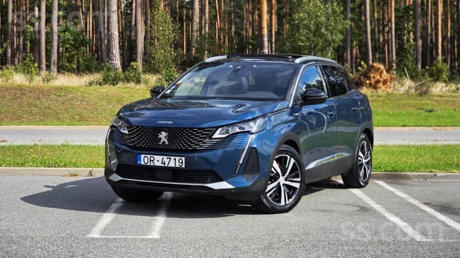 Blue Peugeot 3008 2021 in Riga, with an engine capacity of 1.60 L and mileage of 115 thousand km for 20490 €, photo 3 on AUTOMOTO.COM.LV