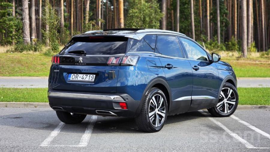 Blue Peugeot 3008 2021 in Riga, with an engine capacity of 1.60 L and mileage of 115 thousand km for 20490 €, photo 5 on AUTOMOTO.COM.LV