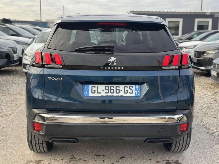 Zils Peugeot 3008 2022 Viļņa, ar dzinēja tilpumu 1.20 L un nobraukumu 129 tūkst. km par 15729 €, foto 5 vietnē AUTOMOTO.COM.LV