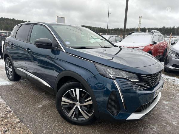 Zils Peugeot 3008 2022 Viļņa, ar dzinēja tilpumu 1.20 L un nobraukumu 176 tūkst. km par 15729 €, foto 3 vietnē AUTOMOTO.COM.LV