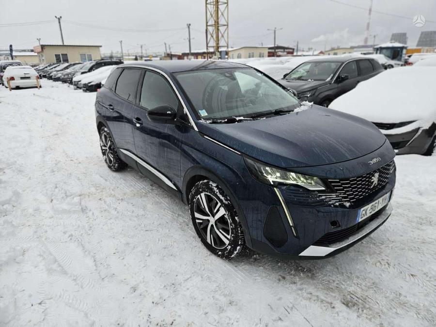Zils Peugeot 3008 2022 Viļņa, ar dzinēja tilpumu 1.20 L un nobraukumu 135 tūkst. km par 15609 €, foto 1 vietnē AUTOMOTO.COM.LV