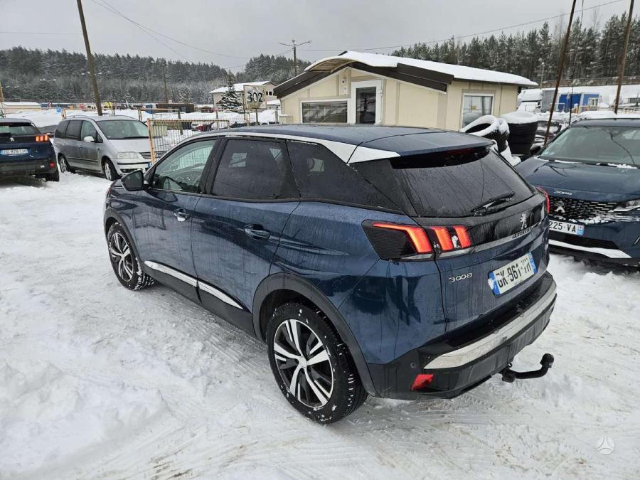 Zils Peugeot 3008 2022 Viļņa, ar dzinēja tilpumu 1.20 L un nobraukumu 135 tūkst. km par 15609 €, foto 7 vietnē AUTOMOTO.COM.LV