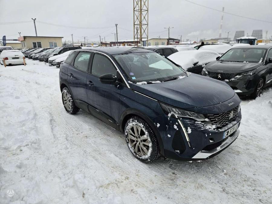 Zils Peugeot 3008 2022 Viļņa, ar dzinēja tilpumu 1.20 L un nobraukumu 93 tūkst. km par 13673 €, foto 1 vietnē AUTOMOTO.COM.LV
