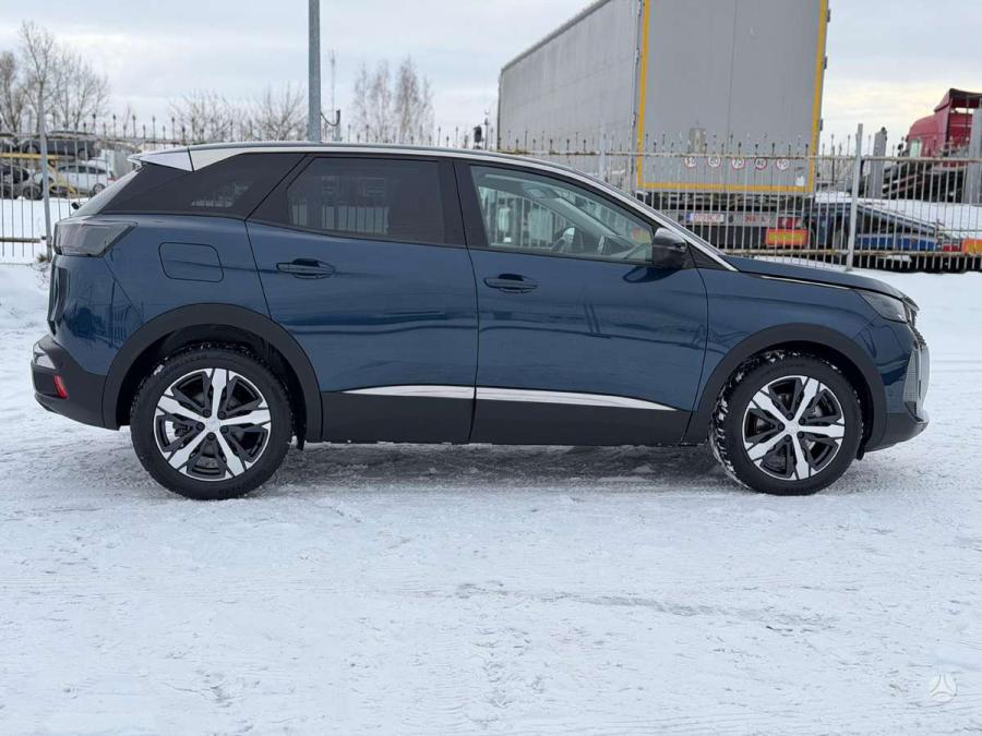 Blue Peugeot 3008 2022 in Marijampole, with an engine capacity of 1.20 L and mileage of 118 thousand km for 16577 €, photo 4 on AUTOMOTO.COM.LV