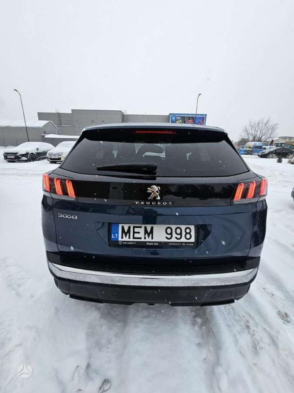 Blue Peugeot 3008 2022 in Kaunas, with an engine capacity of 1.20 L and mileage of 70 thousand km for 18000 €, photo 6 on AUTOMOTO.COM.LV
