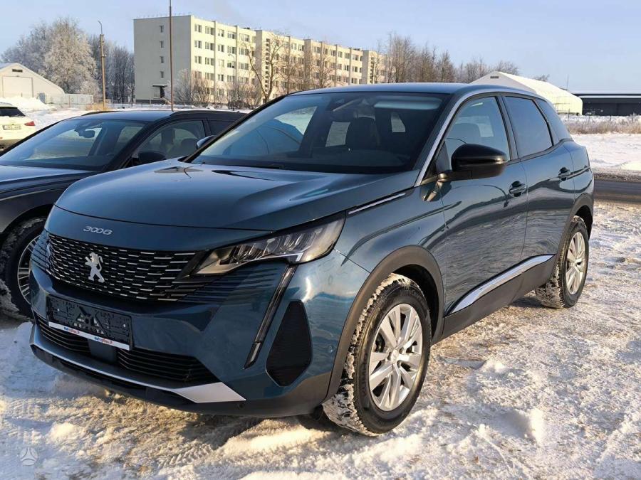Blue Peugeot 3008 2022 in Siauliai, with an engine capacity of 1.50 L and mileage of 137 thousand km for 16400 €, photo 1 on AUTOMOTO.COM.LV
