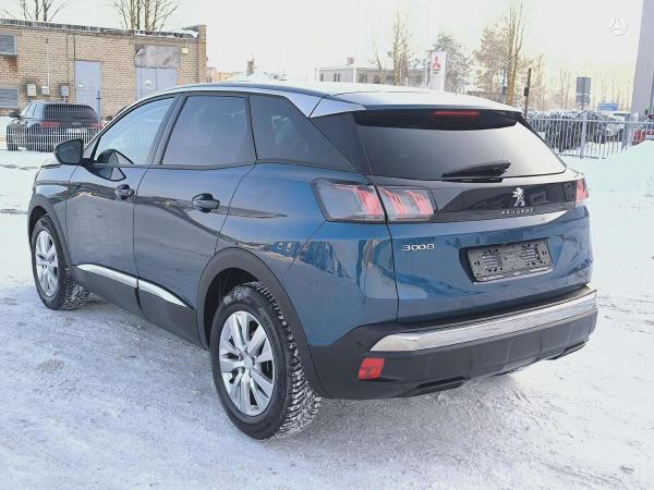 Blue Peugeot 3008 2022 in Siauliai, with an engine capacity of 1.50 L and mileage of 137 thousand km for 16400 €, photo 5 on AUTOMOTO.COM.LV