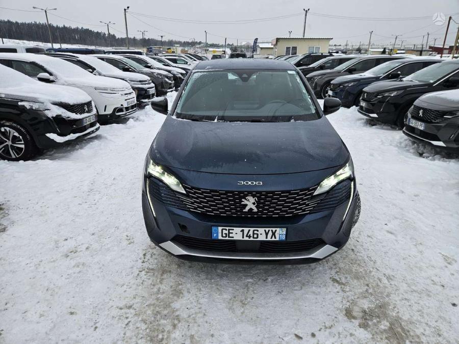 Blue Peugeot 3008 2022 in Vilnius, with an engine capacity of 1.20 L and mileage of 176 thousand km for 13552 €, photo 2 on AUTOMOTO.COM.LV