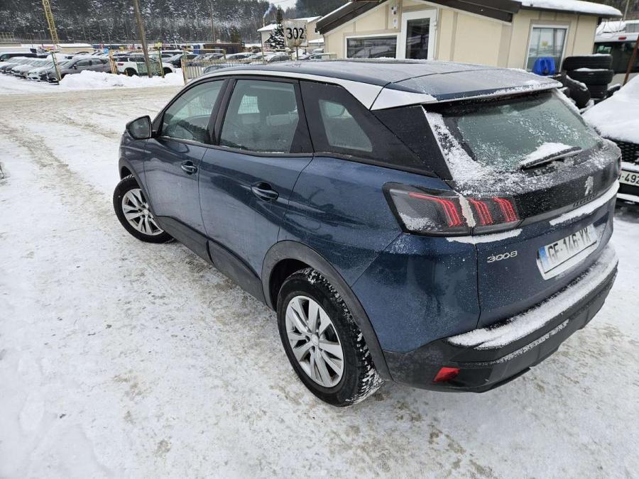 Blue Peugeot 3008 2022 in Vilnius, with an engine capacity of 1.20 L and mileage of 176 thousand km for 13552 €, photo 7 on AUTOMOTO.COM.LV