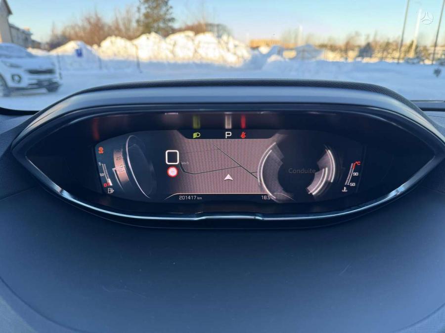 Blue Peugeot 3008 2022 in Telschi, with an engine capacity of 1.50 L and mileage of 201 thousand km for 16940 €, photo 28 on AUTOMOTO.COM.LV