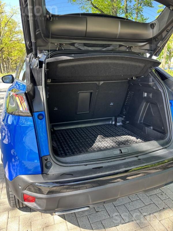 Blue Peugeot 3008 2022 in Valmiera, with an engine capacity of 1.20 L and mileage of 53 thousand km for 23500 €, photo 4 on AUTOMOTO.COM.LV