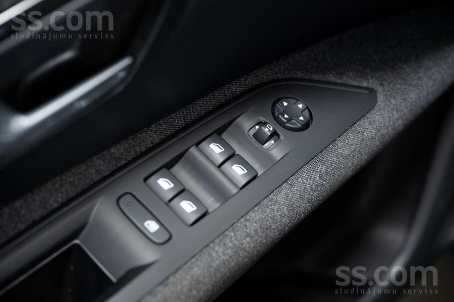 Zils Peugeot 3008 2022 Rīga, ar dzinēja tilpumu 1.20 L un nobraukumu 72 tūkst. km par 16500 €, foto 16 vietnē AUTOMOTO.COM.LV