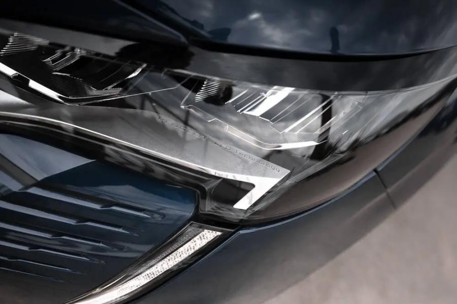 Zils Peugeot 3008 2022 Jelgava, ar dzinēja tilpumu 1.60 L un nobraukumu 100 tūkst. km par 18300 €, foto 38 vietnē AUTOMOTO.COM.LV
