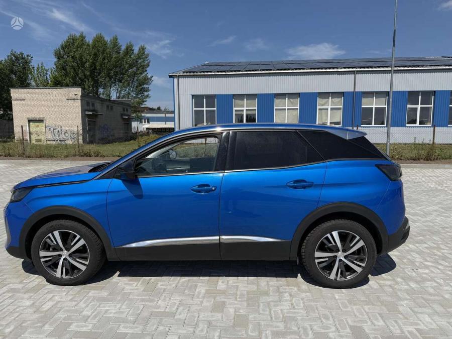 Blue Peugeot 3008 2022 in Taurage, with an engine capacity of 1.20 L and mileage of 157 thousand km for 13189 €, photo 5 on AUTOMOTO.COM.LV