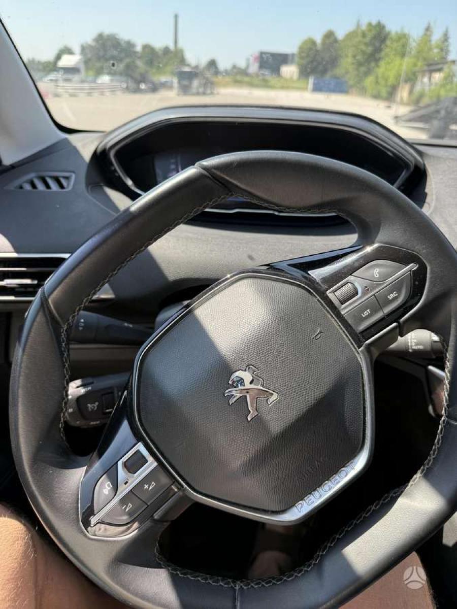 Blue Peugeot 3008 2022 in Taurage, with an engine capacity of 1.20 L and mileage of 157 thousand km for 13189 €, photo 20 on AUTOMOTO.COM.LV