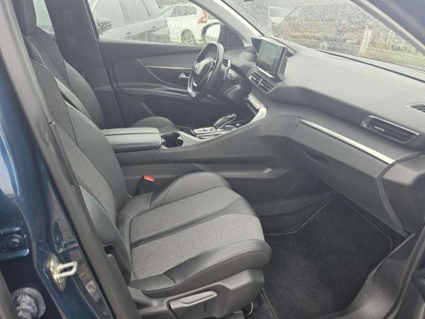 Zils Peugeot 3008 2022 Viļņa, ar dzinēja tilpumu 1.50 L un nobraukumu 149 tūkst. km par 16093 €, foto 9 vietnē AUTOMOTO.COM.LV