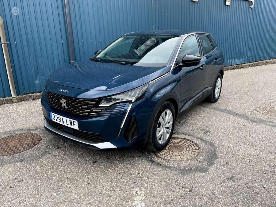 Blue Peugeot 3008 2022 in Vilnius, with an engine capacity of 1.50 L and mileage of 197 thousand km for 13850 €, photo 3 on AUTOMOTO.COM.LV