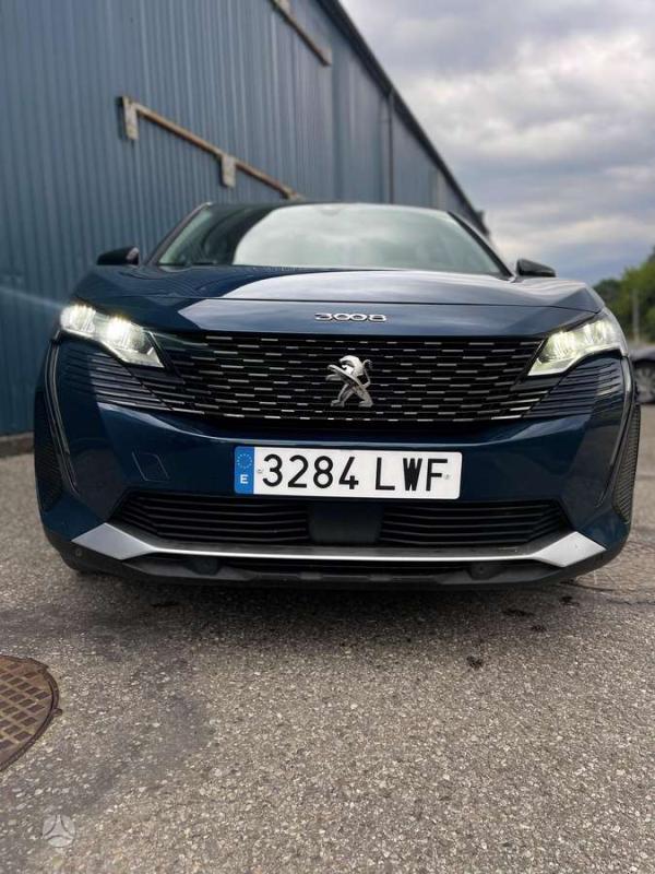 Zils Peugeot 3008 2022 Viļņa, ar dzinēja tilpumu 1.50 L un nobraukumu 197 tūkst. km par 13850 €, foto 4 vietnē AUTOMOTO.COM.LV