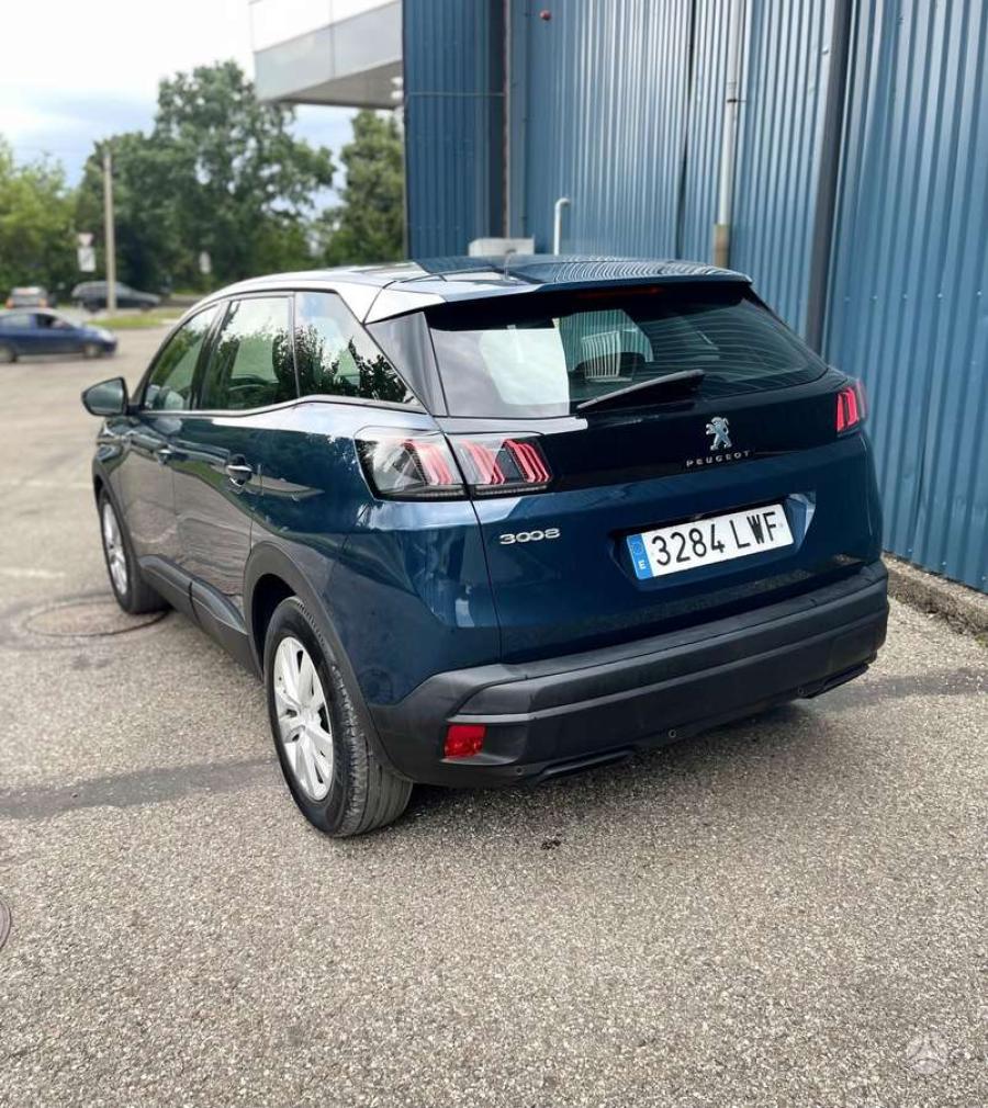 Blue Peugeot 3008 2022 in Vilnius, with an engine capacity of 1.50 L and mileage of 197 thousand km for 13850 €, photo 7 on AUTOMOTO.COM.LV