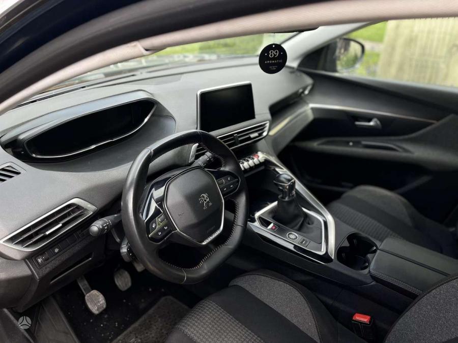 Blue Peugeot 3008 2022 in Vilnius, with an engine capacity of 1.50 L and mileage of 197 thousand km for 13850 €, photo 13 on AUTOMOTO.COM.LV