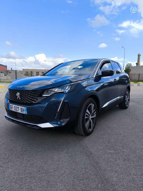 Blue Peugeot 3008 2022 in Marijampole, with an engine capacity of 1.20 L and mileage of 88 thousand km for 12999 €, photo 1 on AUTOMOTO.COM.LV