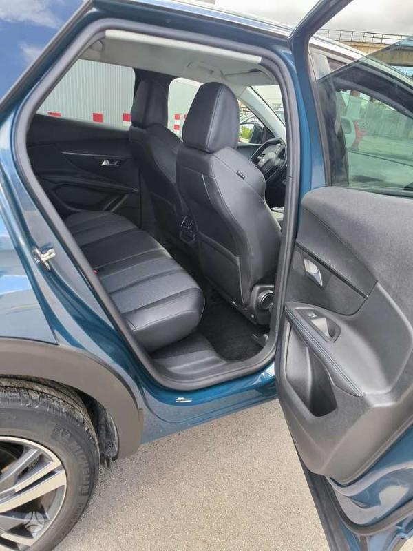 Blue Peugeot 3008 2022 in Marijampole, with an engine capacity of 1.20 L and mileage of 88 thousand km for 12999 €, photo 8 on AUTOMOTO.COM.LV