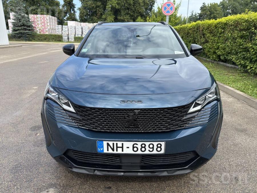 Blue Peugeot 3008 2022 in Riga, with an engine capacity of 1.50 L and mileage of 67 thousand km for 22900 €, photo 3 on AUTOMOTO.COM.LV
