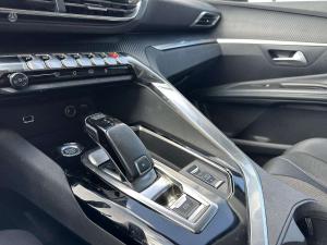 Blue Peugeot 3008 2022 in Vilnius, with an engine capacity of 1.20 L and mileage of 175 thousand km for 14519 €, photo 15 on AUTOMOTO.COM.LV