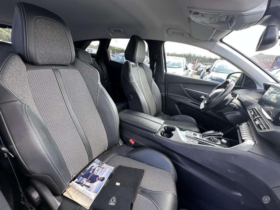 Blue Peugeot 3008 2022 in Vilnius, with an engine capacity of 1.20 L and mileage of 175 thousand km for 14519 €, photo 19 on AUTOMOTO.COM.LV