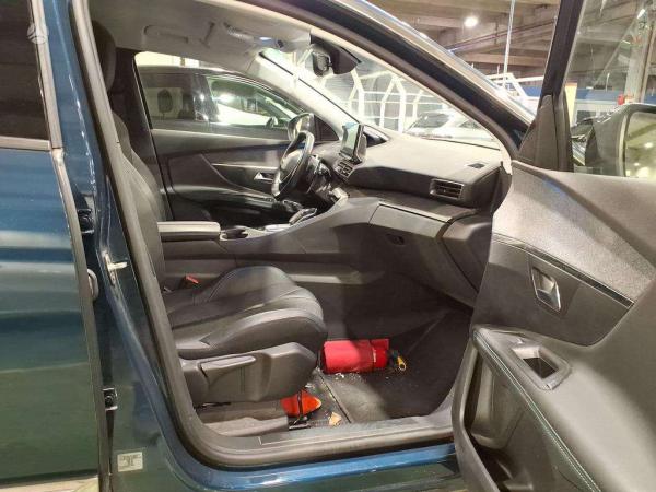 Zils Peugeot 3008 2022 Viļņa, ar dzinēja tilpumu 1.60 L un nobraukumu 125 tūkst. km par 14400 €, foto 10 vietnē AUTOMOTO.COM.LV