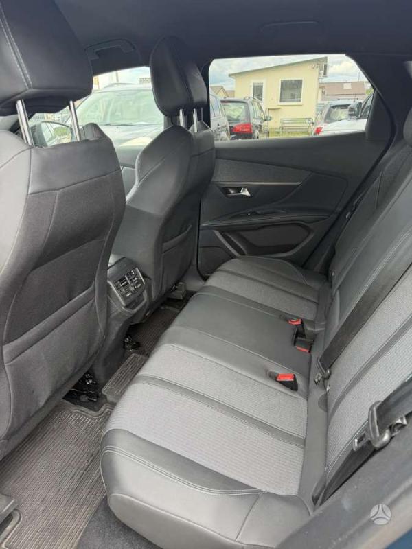 Blue Peugeot 3008 2023 in Vilnius, with an engine capacity of 1.50 L and mileage of 147 thousand km for 14250 €, photo 9 on AUTOMOTO.COM.LV