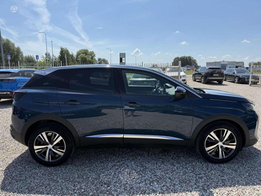 Blue Peugeot 3008 2023 in Marijampole, with an engine capacity of 1.20 L and mileage of 72 thousand km for 17781 €, photo 5 on AUTOMOTO.COM.LV