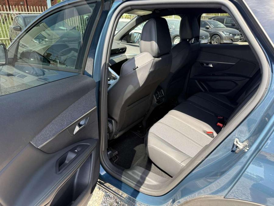 Blue Peugeot 3008 2023 in Marijampole, with an engine capacity of 1.20 L and mileage of 72 thousand km for 17781 €, photo 25 on AUTOMOTO.COM.LV